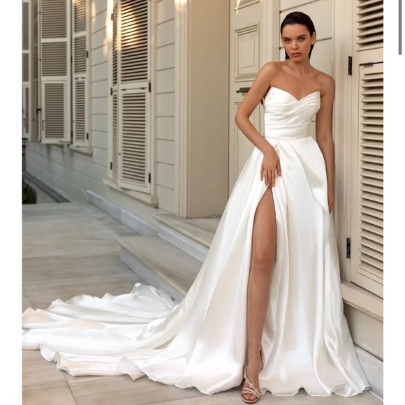 ida torez | Dresses | Ida Torez Fascinata Wedding Dressed Bnwt | Poshmark